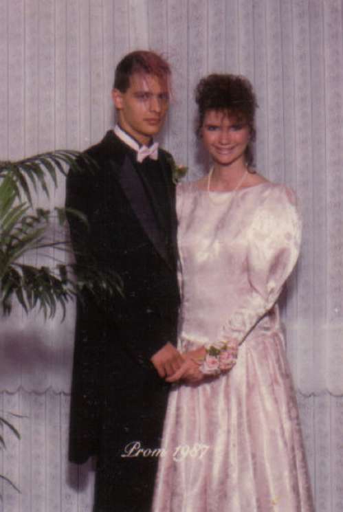 Funny prom from the late '80s/early '90s