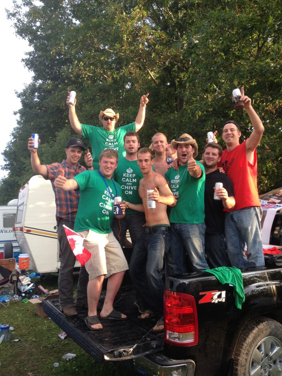 Chive Everywhere (74 Photos)