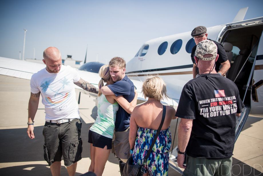 Taylor Morris comes home (17 HQ Photos)