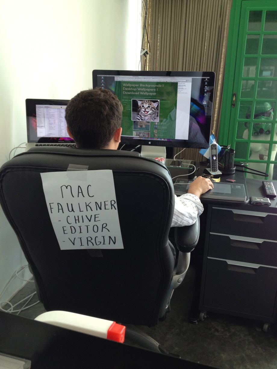 Behind the scenes at theCHIVE (40 HQ Photos)