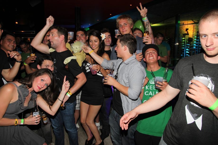 Behind the scenes at theCHIVE (40 HQ Photos)