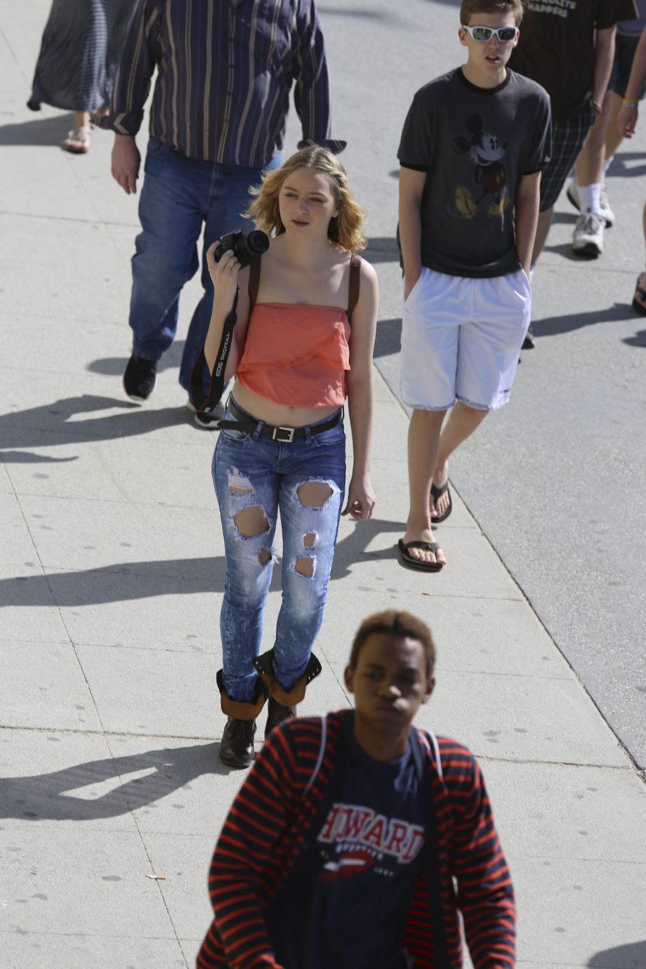 Lookin’ out theCHIVE’s Back Door (40 HQ Photos)