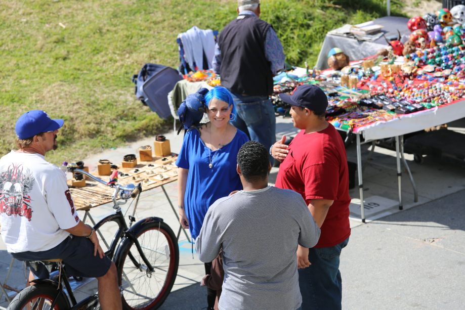 Lookin’ out theCHIVE’s Back Door (40 HQ Photos)