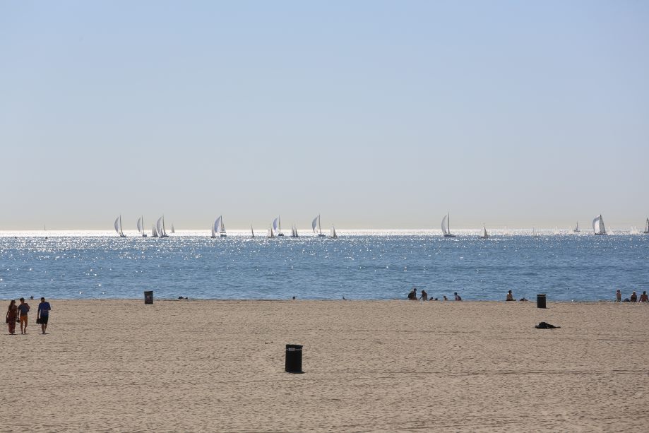 Lookin’ out theCHIVE’s Back Door (40 HQ Photos)