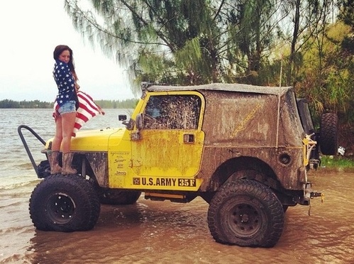 Photos of hot Jeep girls
