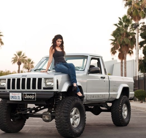 Photos of hot Jeep girls