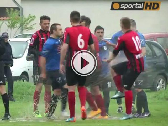 Very waterlogged football game is very waterlogged (Video)