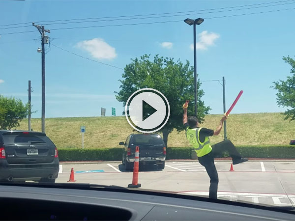 Chik Fil A Traffic Conductor Dances With Light Sabers