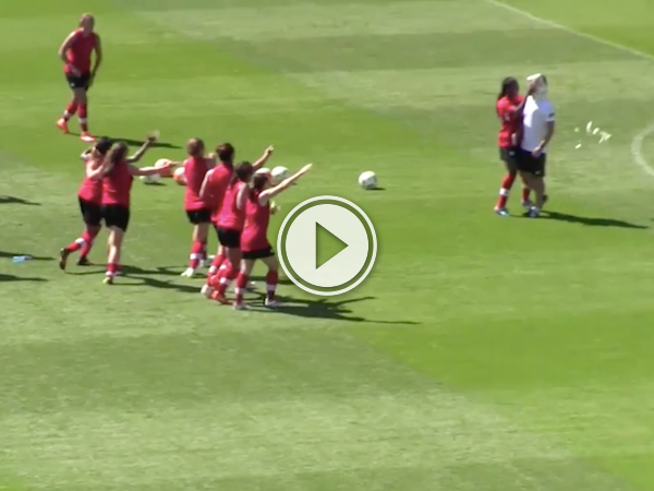 To prank your coach, you must first stage a fight! (Video)