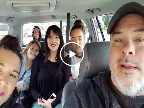 Marine jumps in the back of car to surprise family (Video) on theChive