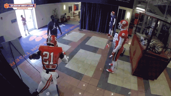 Prank GIFs help you laugh your way through another boring Tuesday (15 ...