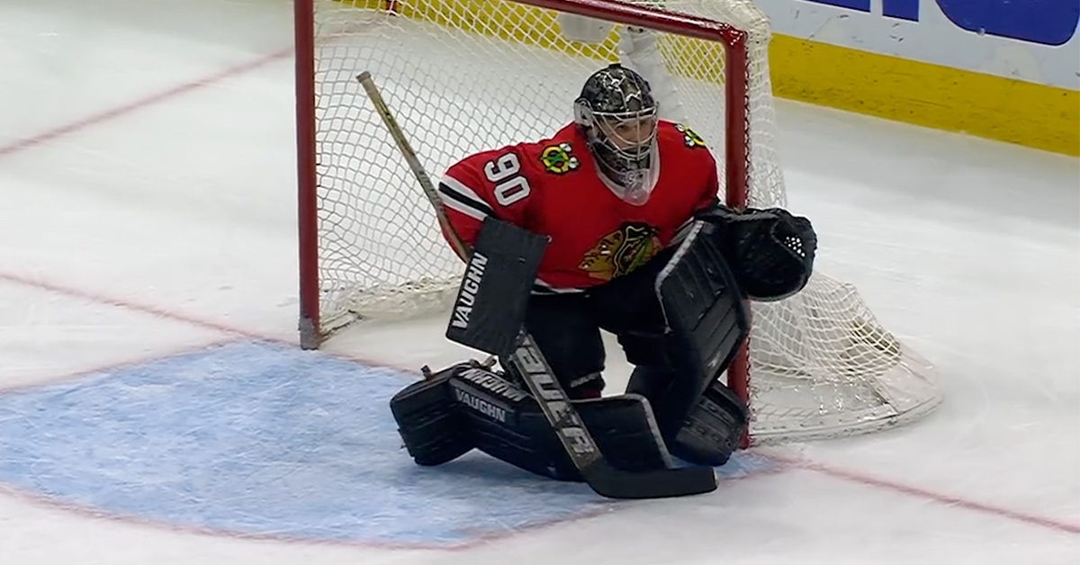 Beer leaguer takes over mid NHL game, absolutely crushes it