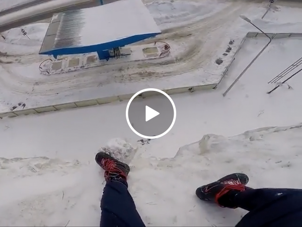 Snowboarder's close call with death just about freezes my nuts (Video)