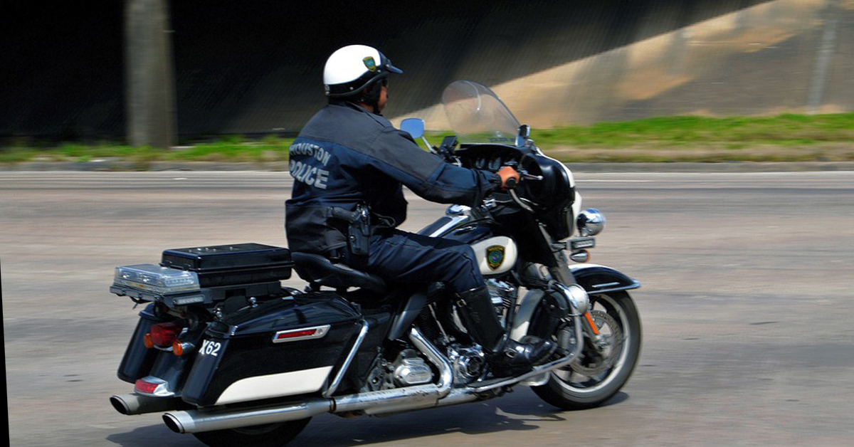 Guy gets car towed after accident, receives hilarious speeding ticket ...