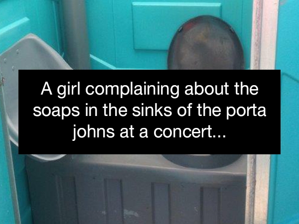 The cringiest things people have ever witnessed (18 Photos)