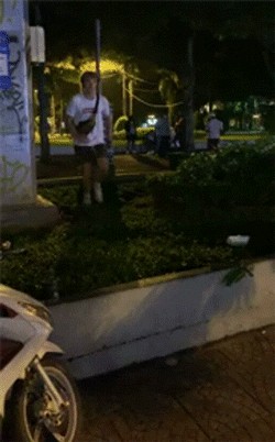 The more painful the fail the more hilarious the gif (12 GIFs)