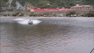 Hilarious GIF gallery of boating fails. | Humor. Doing It Wrong.