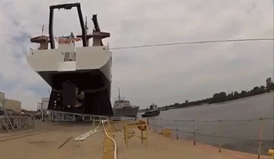 Hilarious GIF gallery of boating fails. | Humor. Doing It Wrong.