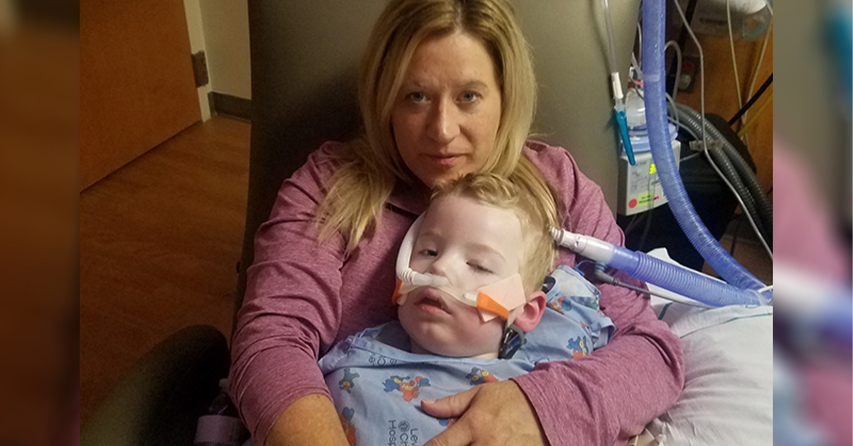 Meet the boy with an isolation-shattering smile (12 photos)