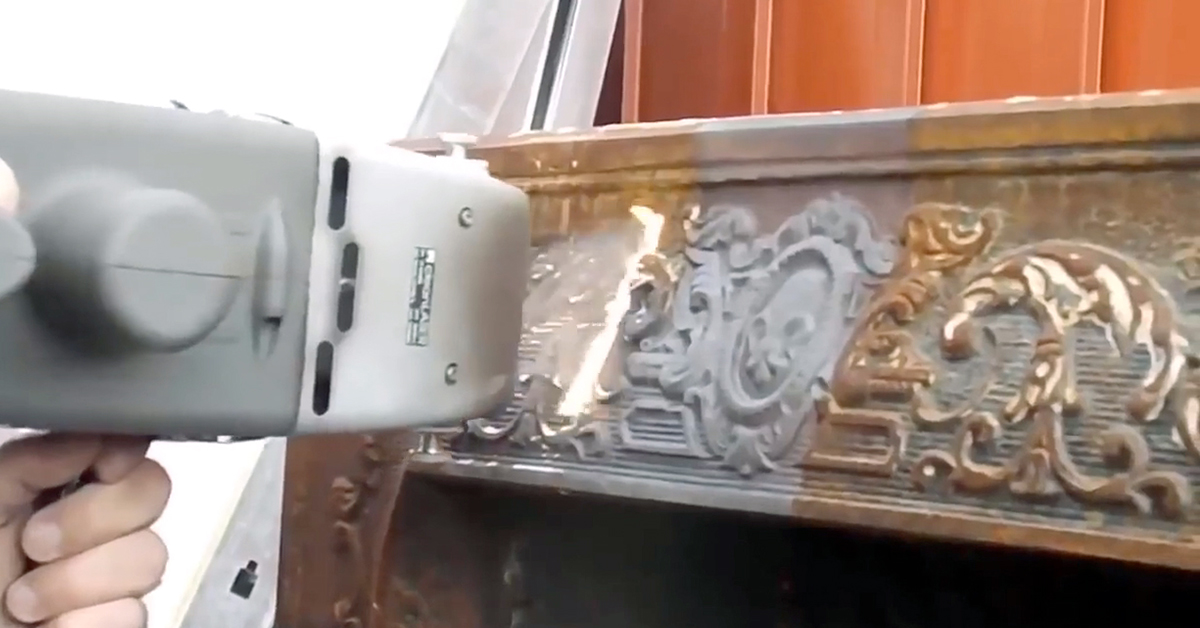 Who knew laser cleaning could be so mesmerizing...