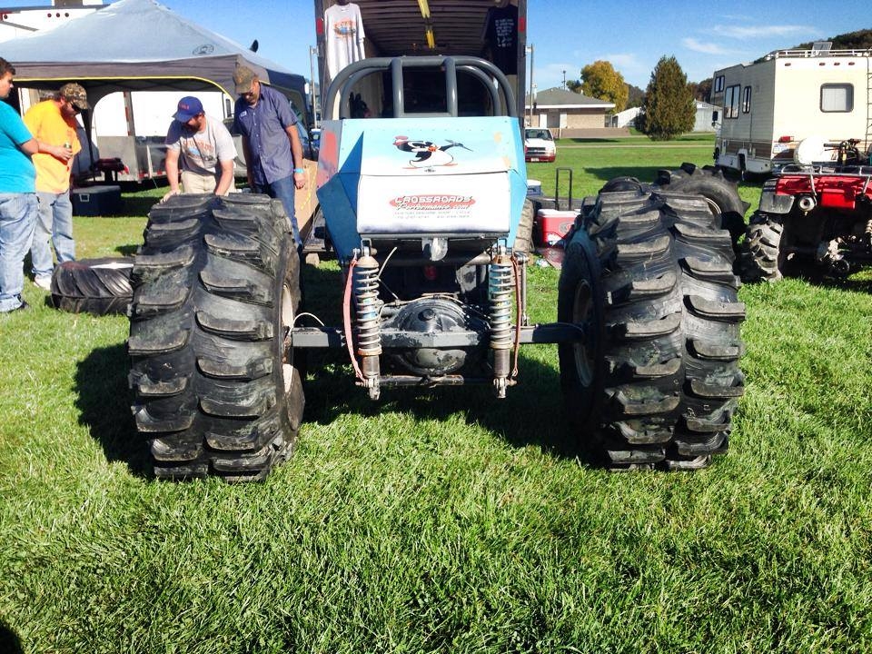 Redneck Off-Road Rally Photos Best Mud Tractor Pull Pictures Wallpaper