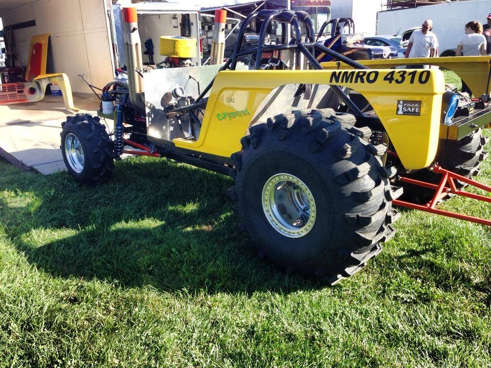 Redneck Off-Road Rally Photos Best Mud Tractor Pull Pictures Wallpaper