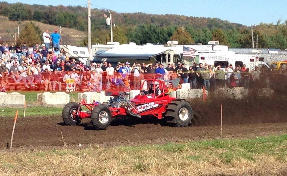 Redneck Off-Road Rally Photos Best Mud Tractor Pull Pictures Wallpaper