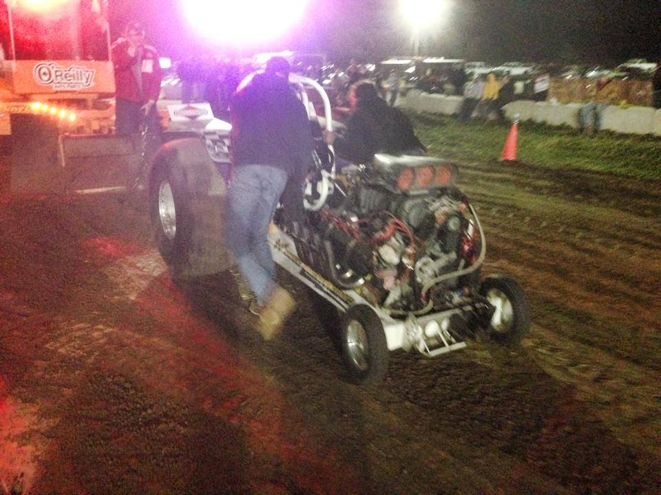 Redneck Off-Road Rally Photos Best Mud Tractor Pull Pictures Wallpaper