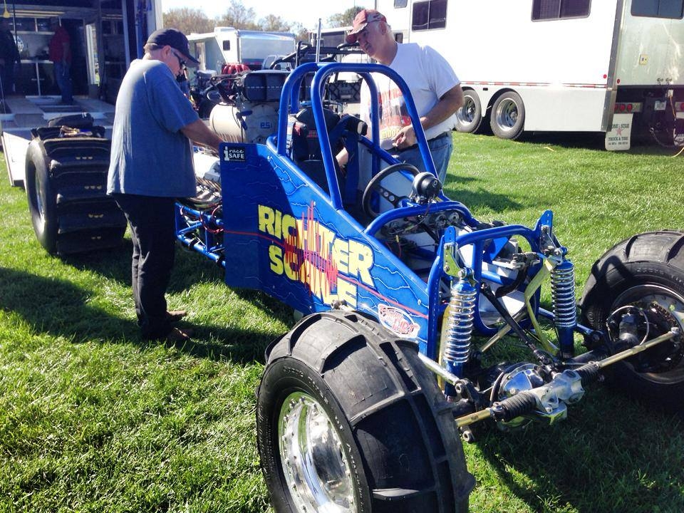 Redneck Off-Road Rally Photos Best Mud Tractor Pull Pictures Wallpaper