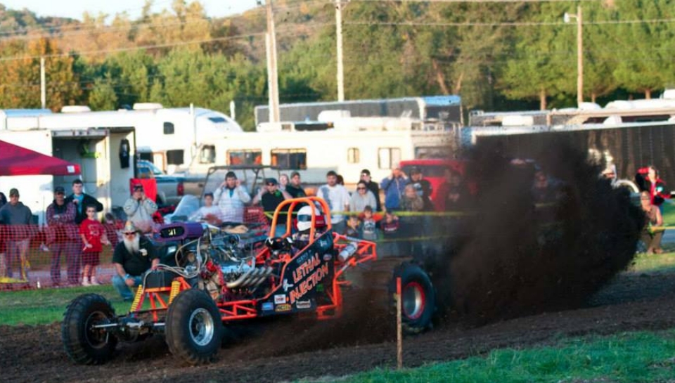 Redneck Off-Road Rally Photos Best Mud Tractor Pull Pictures Wallpaper