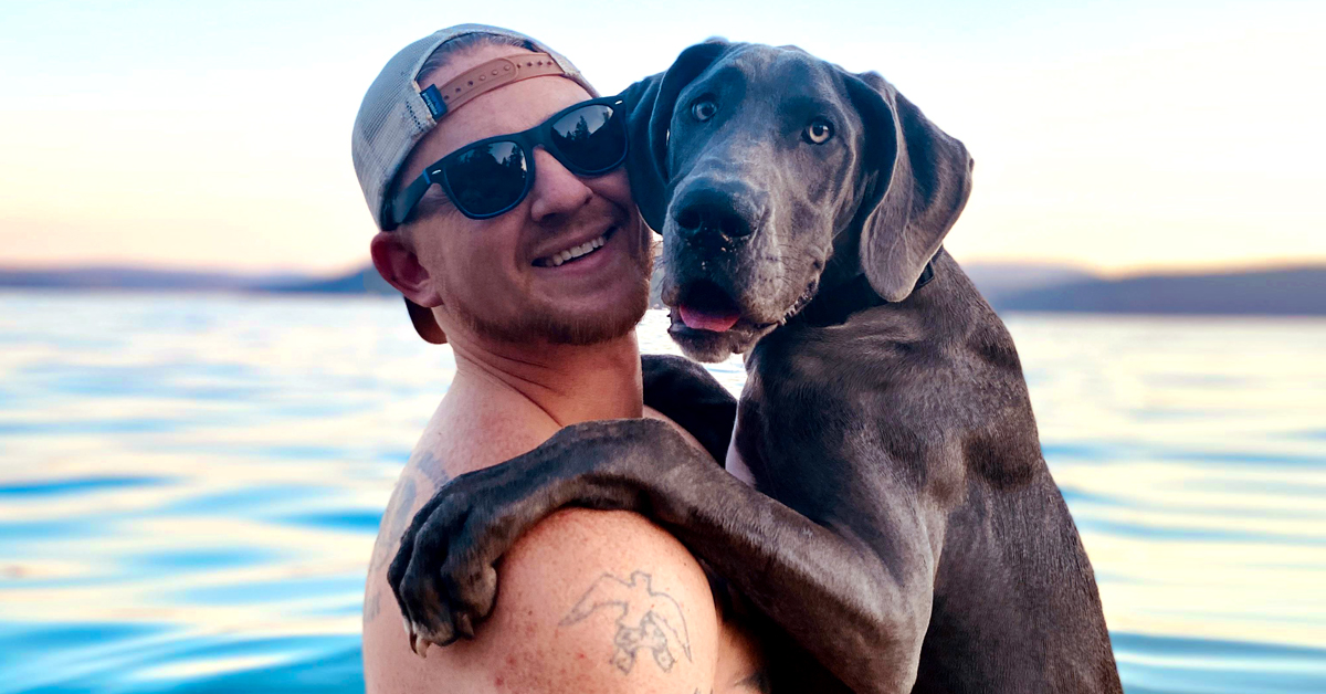 The bond between people and animals on beautiful display | theCHIVE