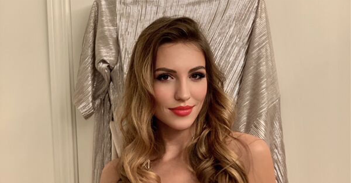 Hot Girls | Sexy Girl Pics | Hot Babes & Chicks - theCHIVE