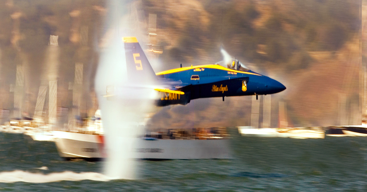 Best 2021 Blue Angels GIFs Pilot POV Footage Awesome Navy Airshow F-18