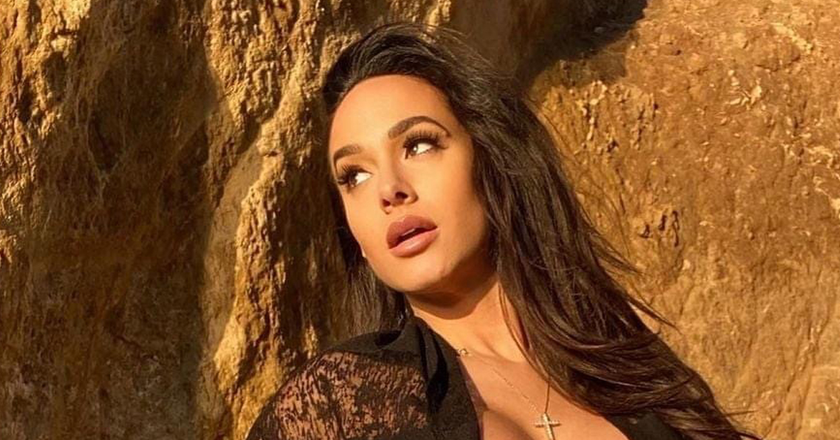 Girls with No Bras | Braless Girls | Burn Your Bra - theCHIVE