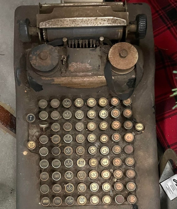 Strange & interesting objects that have a story to tell! | theCHIVE