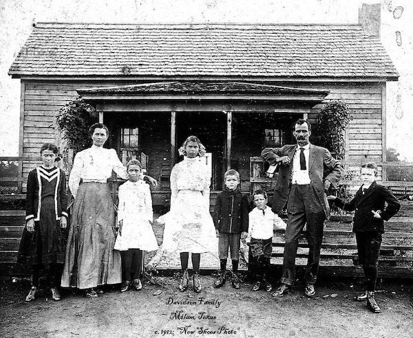 Old-timey throwback photos from another era | theCHIVE | Humanity