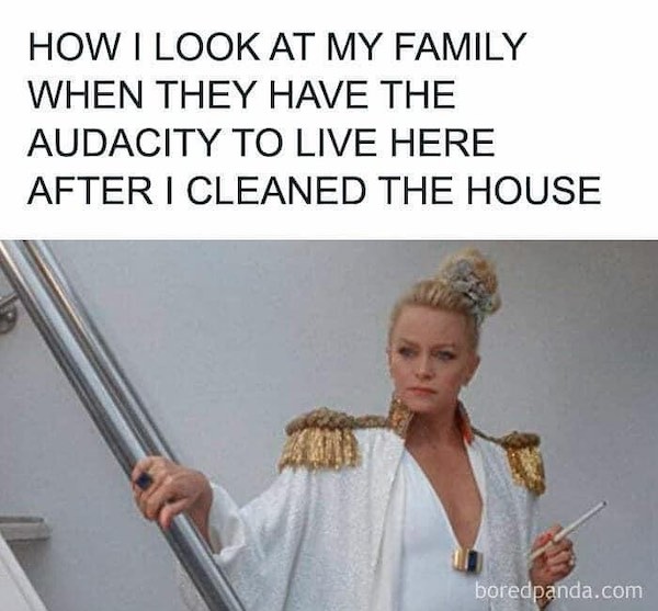 Mom memes that are pulling double-duty