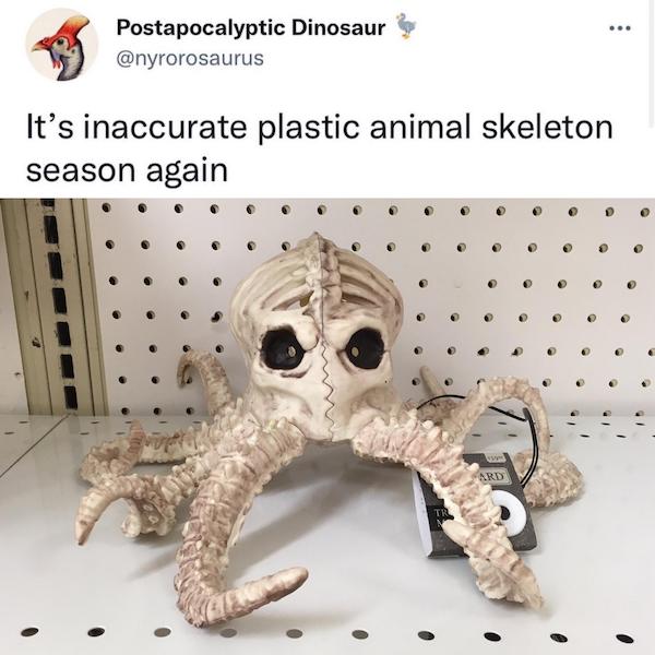 The funniest bloody Halloween memes (30 Photos)