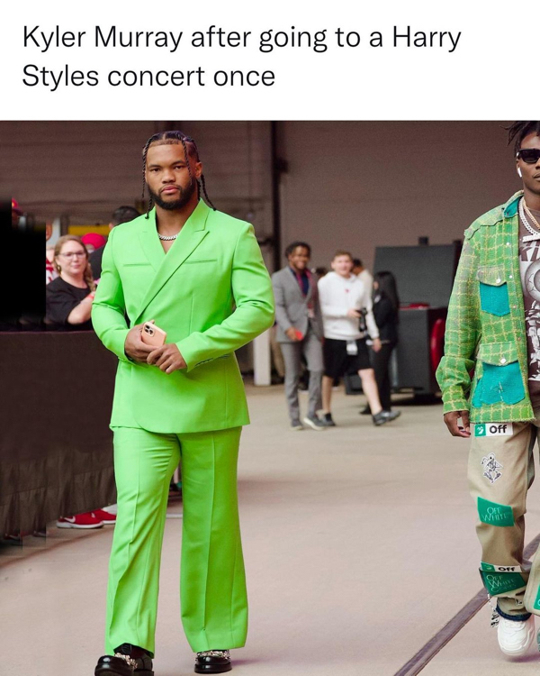 Leather bound NFL memes from Week 5 are better than the Broncos