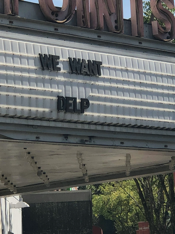 Hilarious signs that will make you circle back for another look