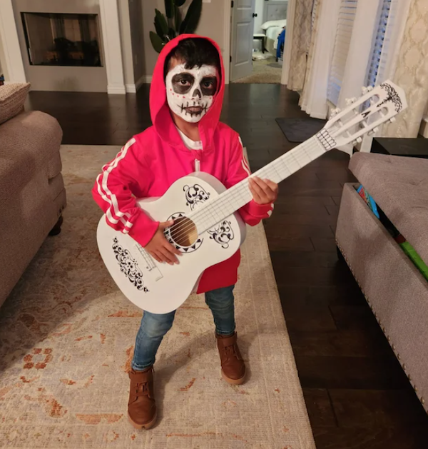 These costumes WON Halloween 2022 (40 Photos).