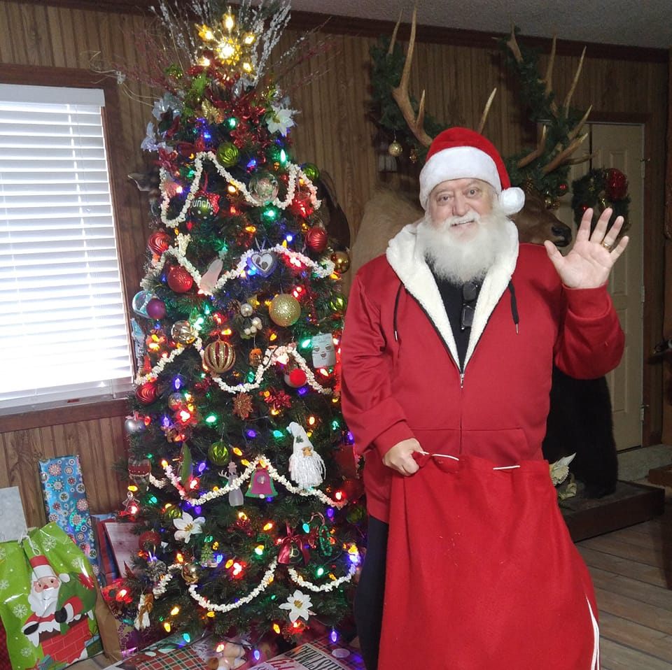 Santa’s got a brand new ba…electric scooter (17 Photos)