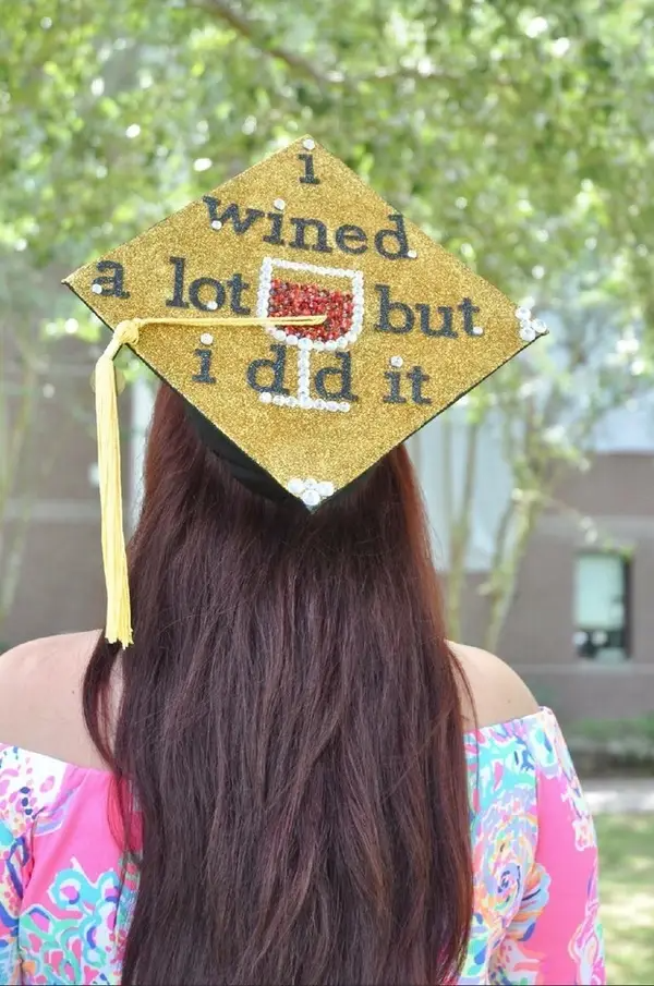 These creative graduation caps get an A+