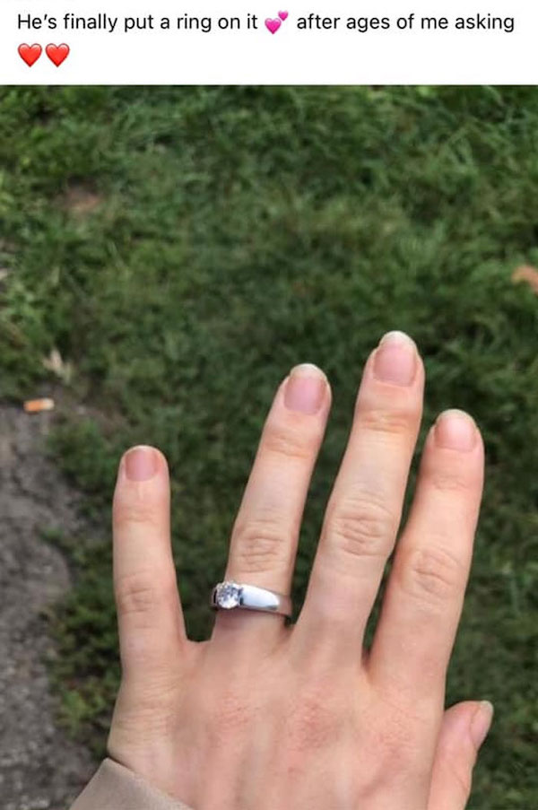 The most cringey WTF marriage proposals we've ever seen (28 Photos)