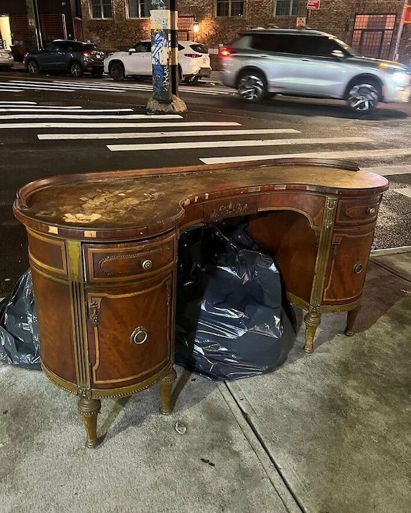 These people found the most amazing "trash" I've ever seen (32 Photos)