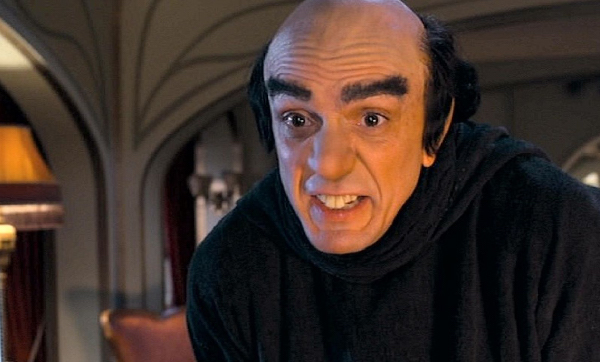 Actors who NAILED their live-action cartoon characters (15 Photos)