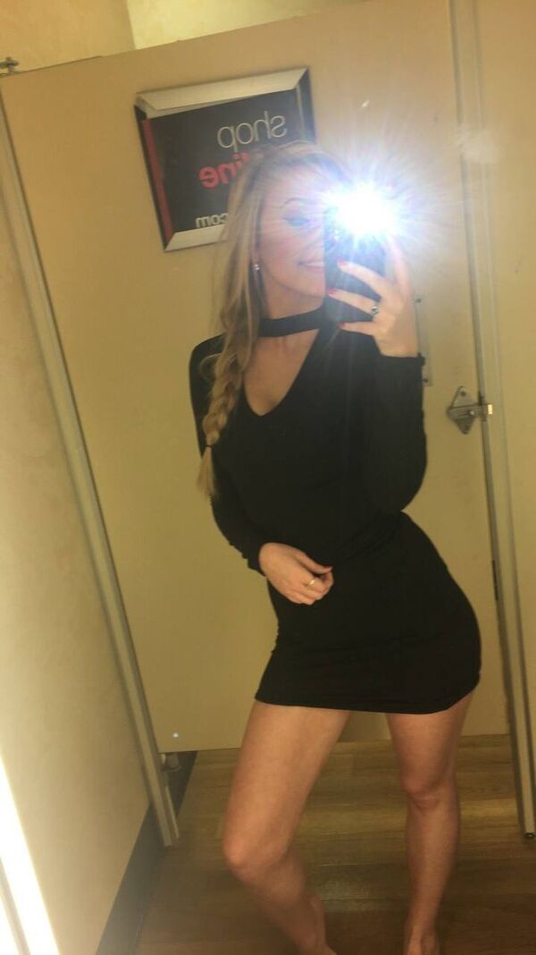 Thongs Thursday Sexy Hot Girl Blonde S And Photos Ichive Klovee