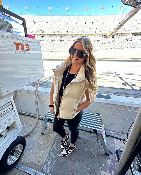 Can you keep up with racing driver Amanda Sorensen?
