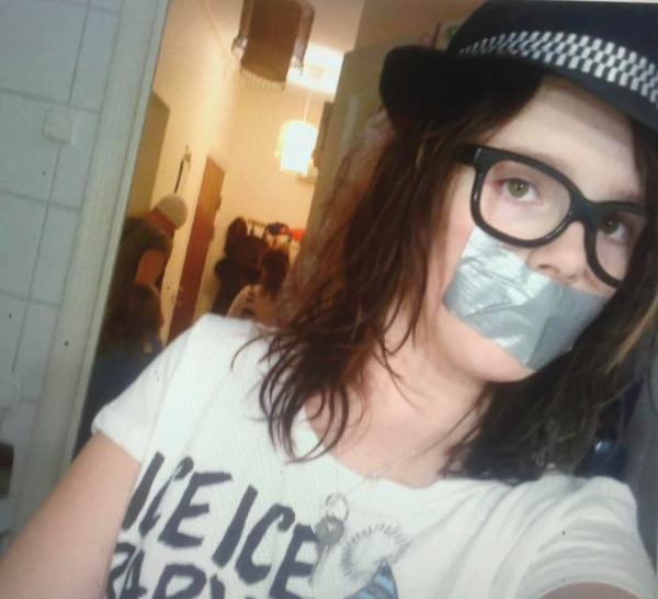 People Share Their Most Embarrassing Photos