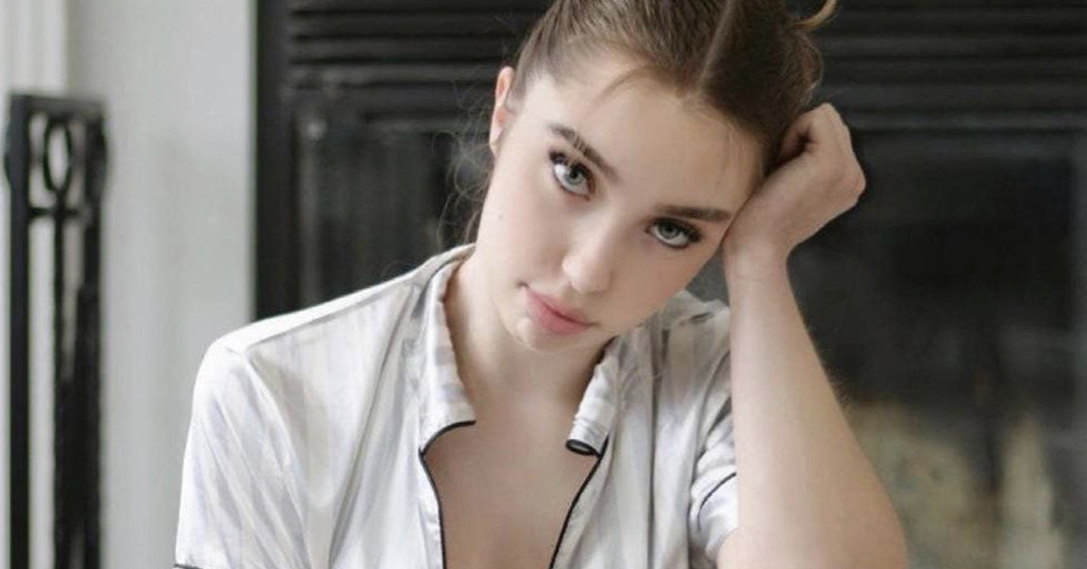 Bad girls bend at the waist